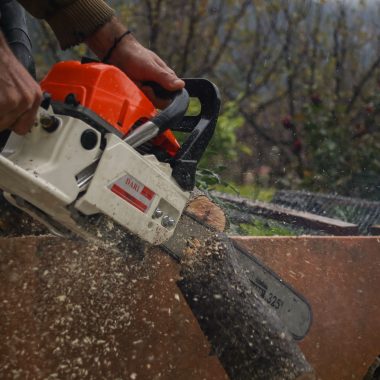 What Size Chainsaw Do I Need? Guide to Sizing Your Chainsaw